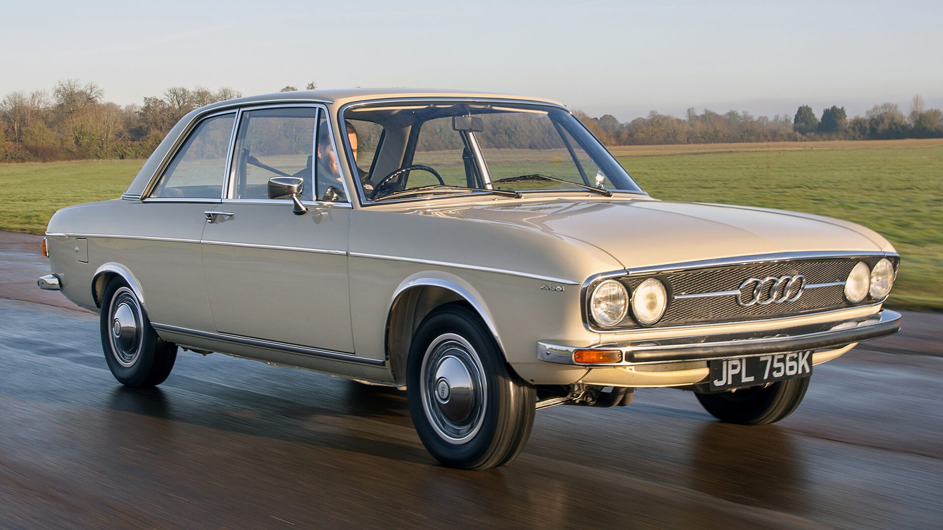 Audi 100 